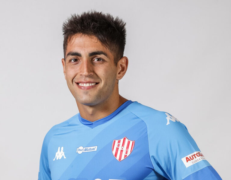 Confirmado lo informado, Junior hizo oferta por Santiago Mele Diario ...