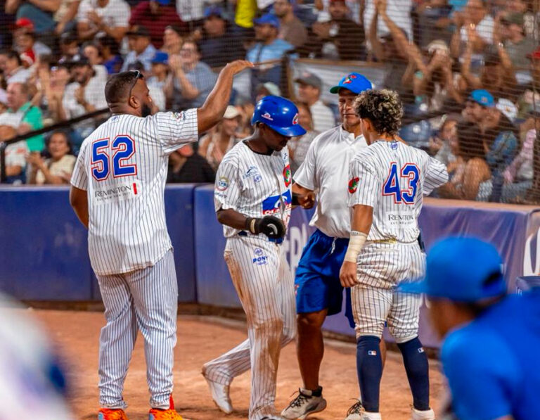 Standing LCBP, 1º Caimanes, 2º Tigres, 3º Vaqueros, 4º Toros Diario ...